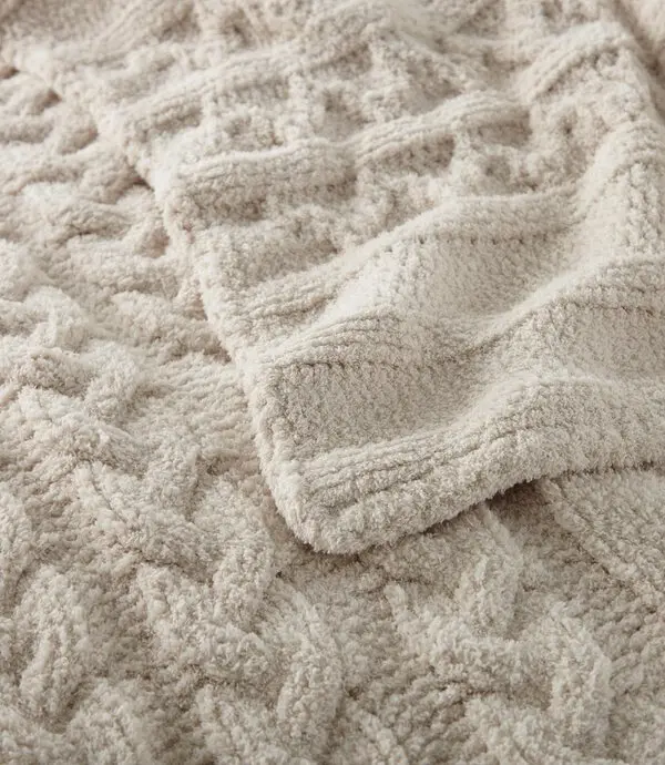 PEACOCK ALLEY Cozy Knit Throw Blanket