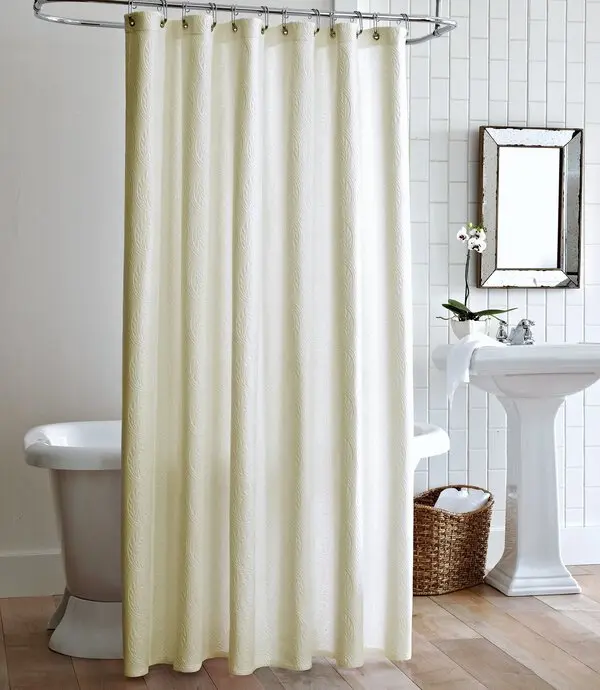 PEACOCK ALLEY Vienna Matelassé Curtain - Ivory