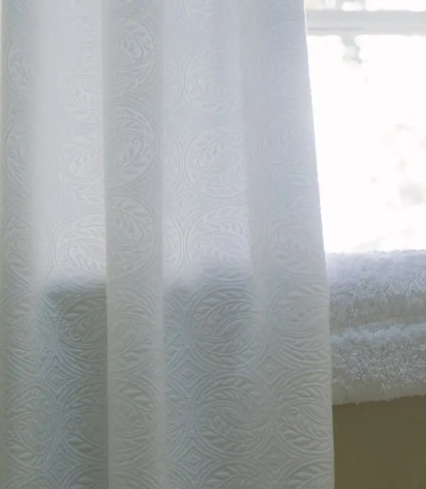 PEACOCK ALLEY Vienna Curtain - Linen