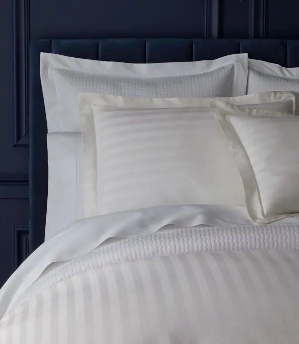PEACOCK ALLEY Soprano Stripe Sateen Duvet Cover - White