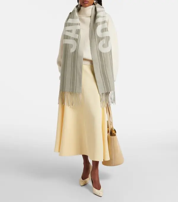 Jacquemus Logo Fringed Virgin Wool Scarf - Grey