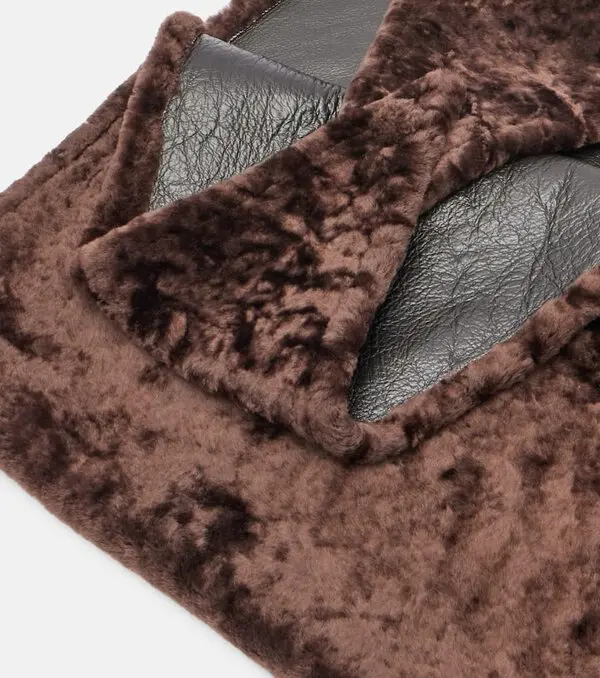 Nour Hammour Shearling Scarf - Brown