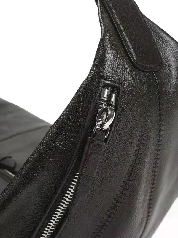 LEMAIRE Quiver Clip Bag In Grained Leather - Black