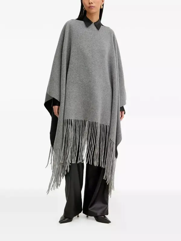 Liviana Conti Blanca Poncho
