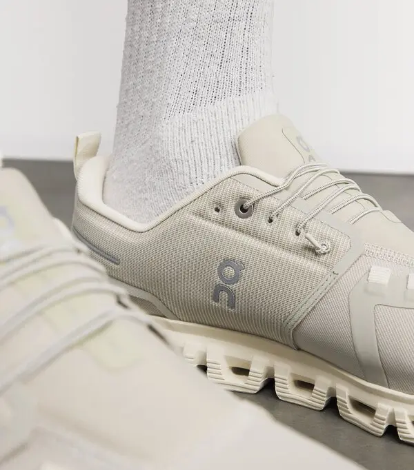 On Cloud 6 Waterproof Trainers