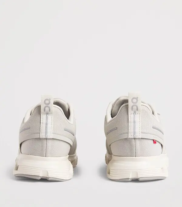 On Cloud 6 Waterproof Trainers