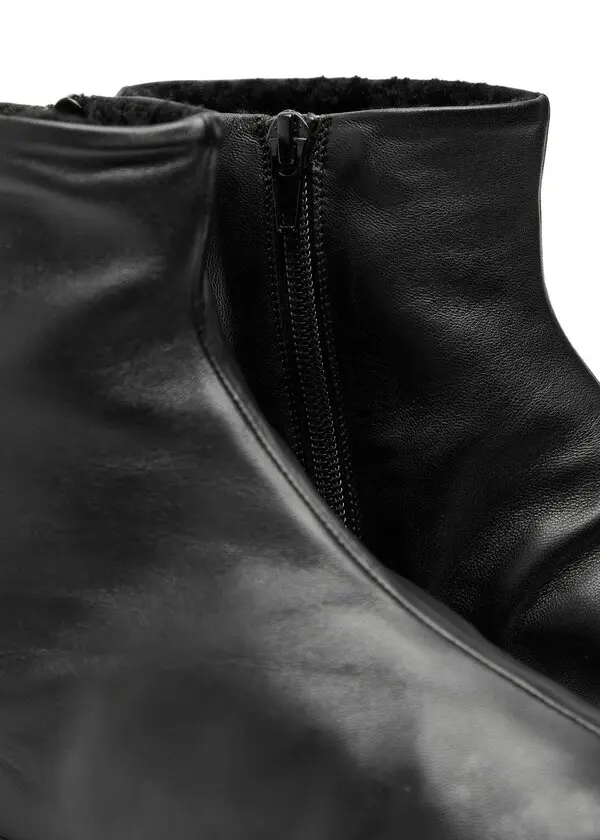 THE ROW Stella Shearling-lined Leather Ankle Boots - Black