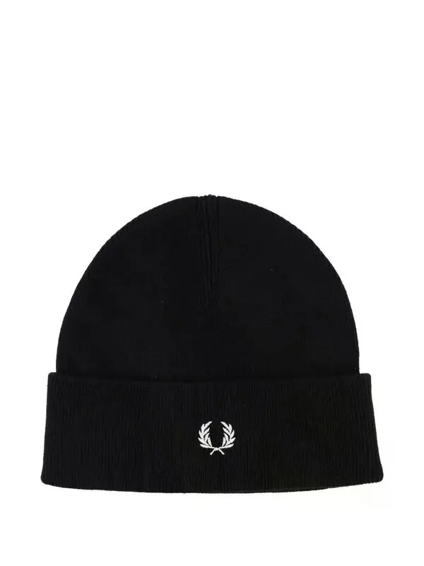 Fred Perry Embroidered Beanie - Black