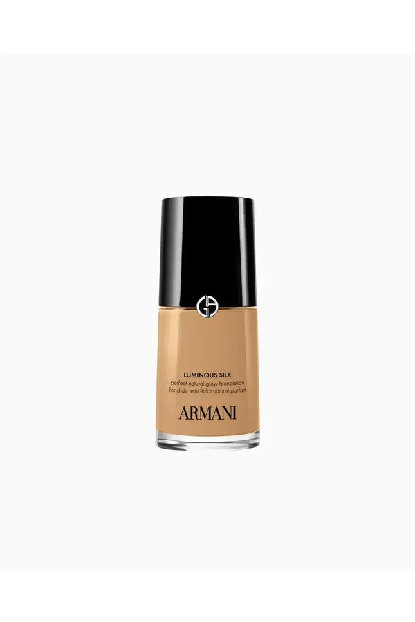 Giorgio Armani 6 Medium Neutral Olive, Luminous Silk Natural Glow Blurring Foundation With 24- Hour Wear - Beige