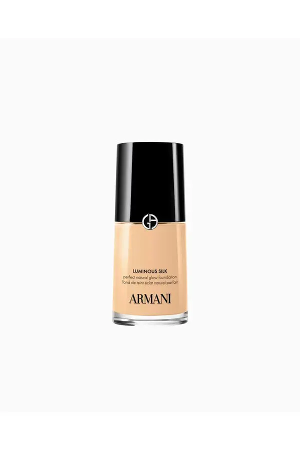 Giorgio Armani 4 Light Neutral Golden, Luminous Silk Natural Glow Blurring Foundation With 24- Hour Wear - Beige