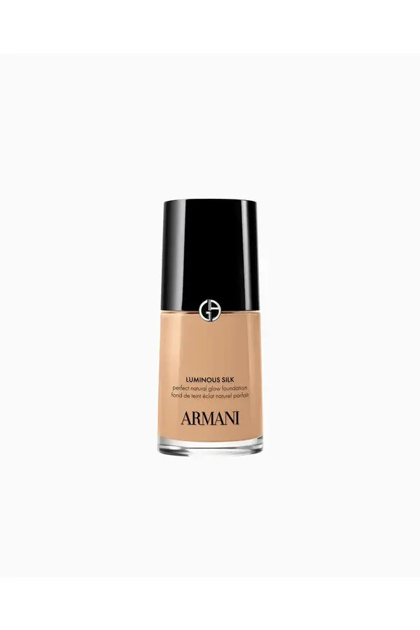 Giorgio Armani 5.25 Light Medium Cool Pink, Luminous Silk Natural Glow Blurring Foundation With 24- Hour Wear - Beige