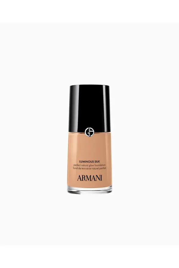 Giorgio Armani 5.5 Light Medium Cool Peach, Luminous Silk Natural Glow Blurring Foundation With 24- Hour Wear - Beige