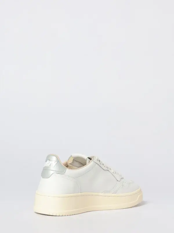 AUTRY Low Top Sneakers - White