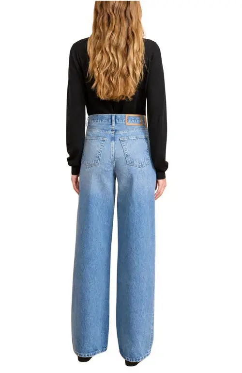 LA LIGNE Isadora Jean