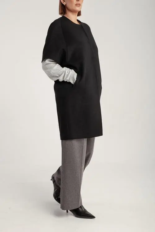 1982 Cashmere Cape Coat With Crew Neck - Black
