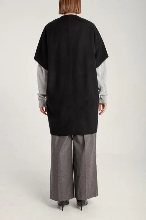 1982 Cashmere Cape Coat With Crew Neck - Black