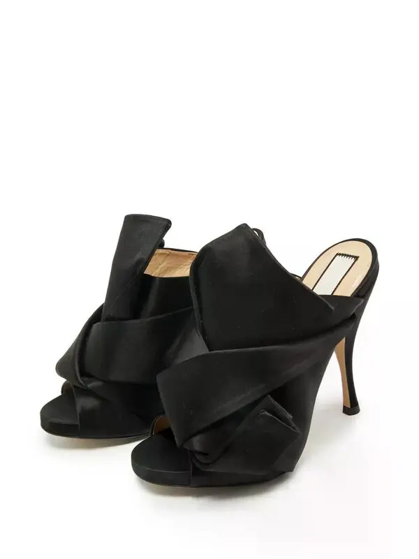 N°21 Peep-toe Mules