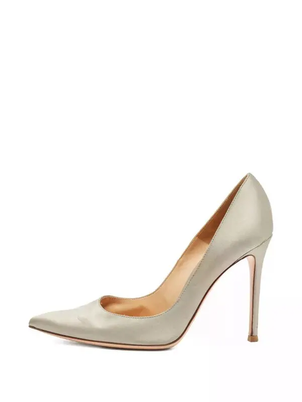 GIANVITO ROSSI Pointed-toe Stiletto Pumps