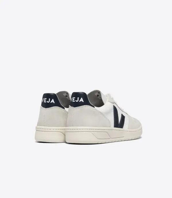 VEJA Sneakers