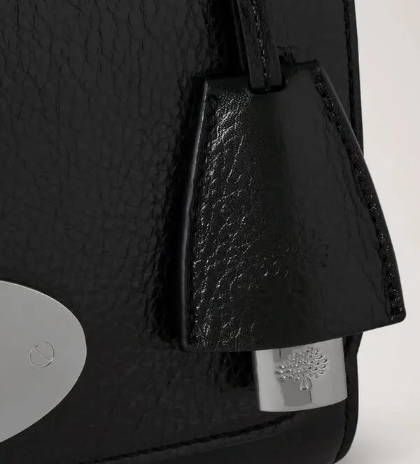 Mulberry Lily - Black
