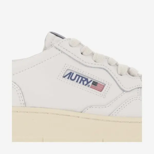 AUTRY Medalist Low Sneakers