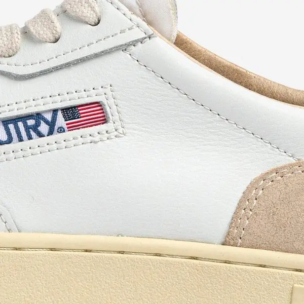 AUTRY Medalist Low Sneakers