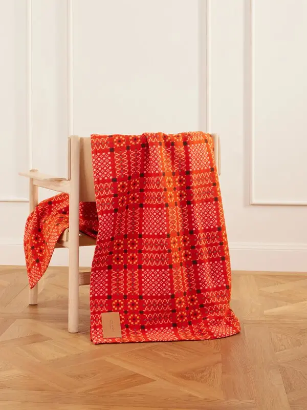 JW Anderson Melin Tregwynt Wool Jacquard Blanket - Red