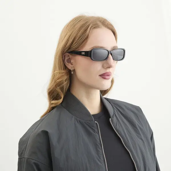 Le Specs Gigglemug Sunglasses - Black/smoke Mono Polarized
