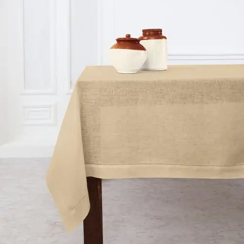 SOLINO HOME Linen Tableclothclassic Hemstitch - Beige