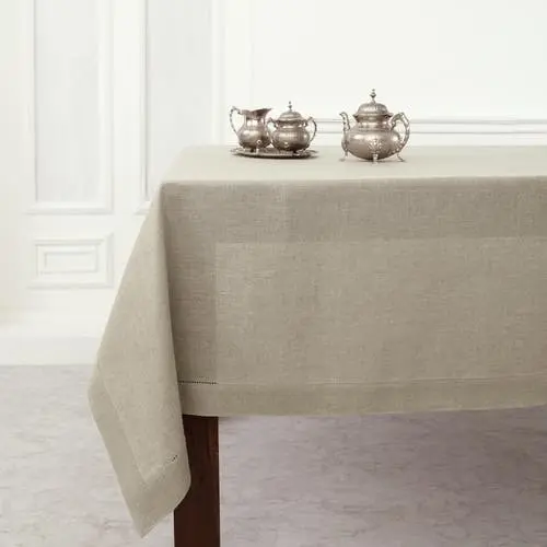 SOLINO HOME Linen Tableclothclassic Hemstitch - Natural