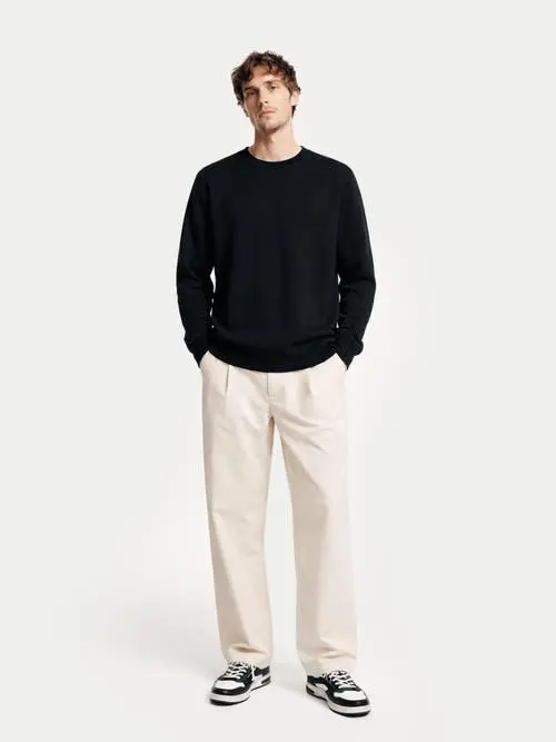 Gobi Cashmere Crewneck Cashmere Sweater - Black