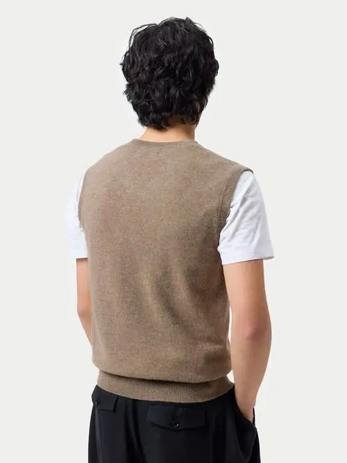 Gobi Cashmere Timeless V-neck Cashmere Vest - Taupe
