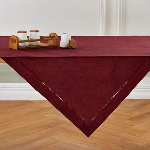 SOLINO HOME Linen Table Throwmilan - Red Garnet