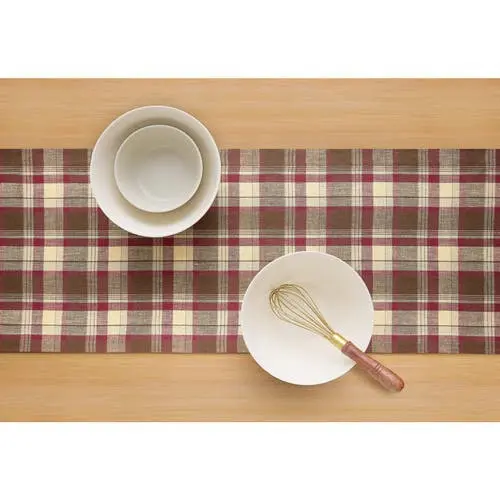SOLINO HOME Linen Table Runnerrustic Plaid