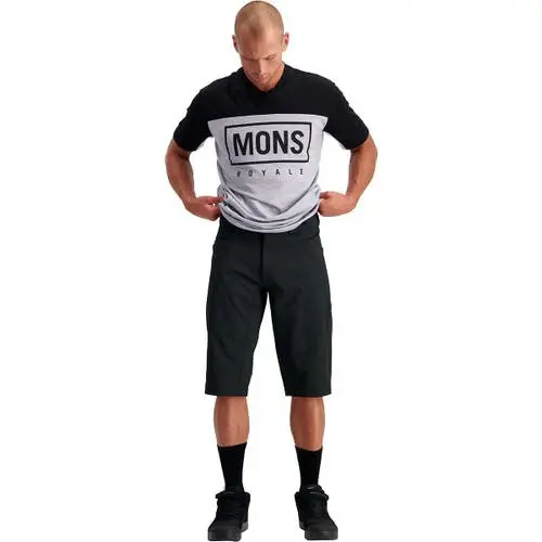 MONS ROYALE Momentum 2.0 Bike Short