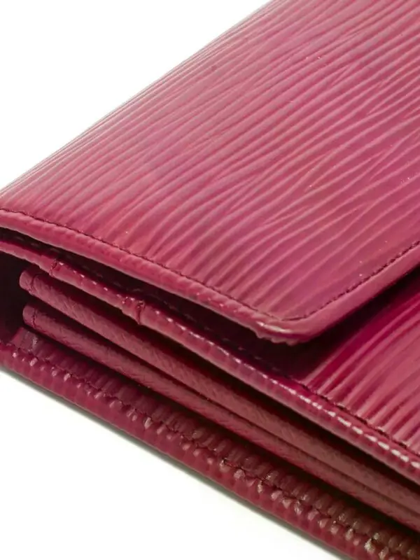 LOUIS VUITTON Sarah Leather Wallet - Pink