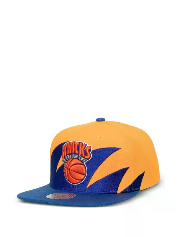 Mitchell & Ness New York Knicks Sharktooth Cap - Orange