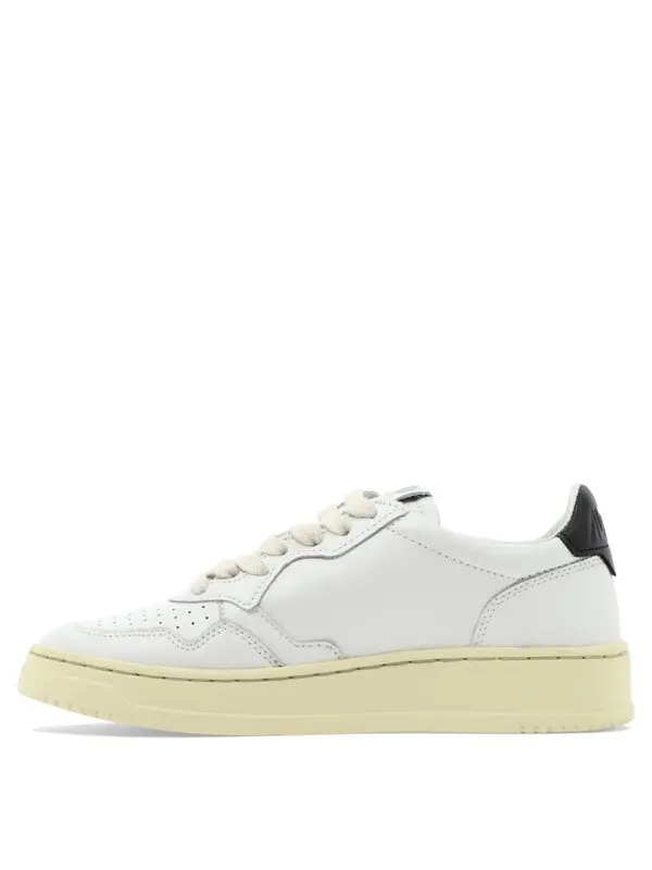 AUTRY Medalist Low Sneakers