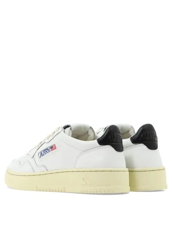 AUTRY Medalist Low Sneakers