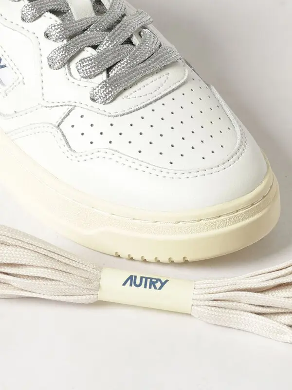 AUTRY Medalist Low Trainers In Smooth Calfskin - White