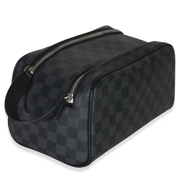 LOUIS VUITTON Damier Graphite Canvas Dopp Kit