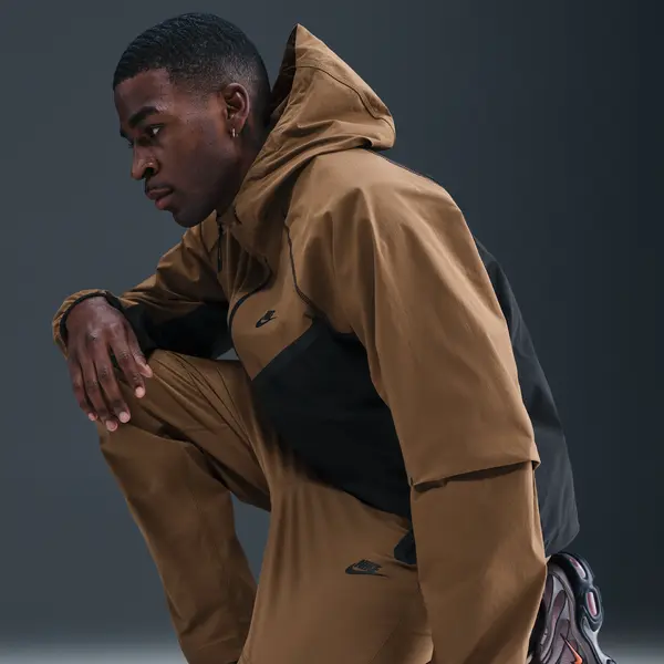 Nike Tech Woven Pants - Brown