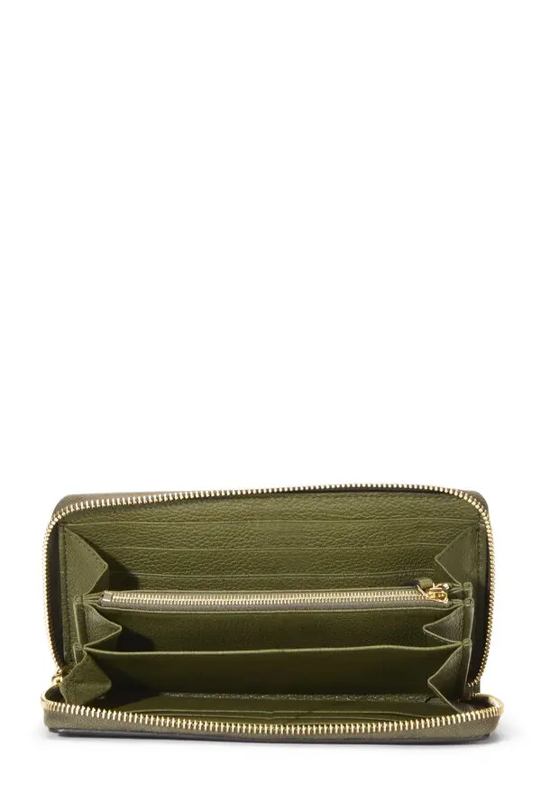 Gucci Logo Embossed Zip Around Wallet