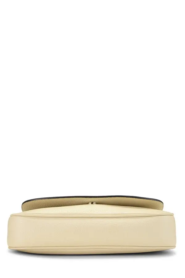 Gucci Soho Crossbody Bag - Cream