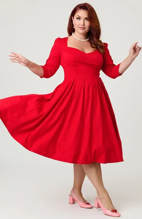 Unique Vintage Sweetheart Neckline Swing Dress