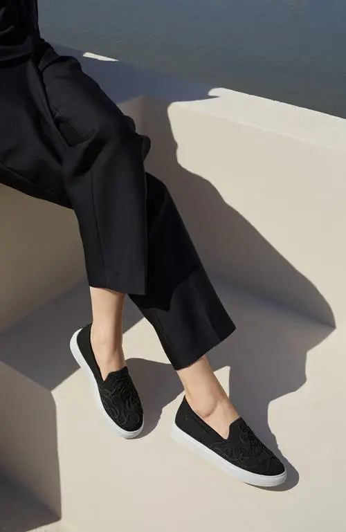Vivaia V-tune Classic Slip-on Water-repellent Sneakers With Embroidered Trim - Black