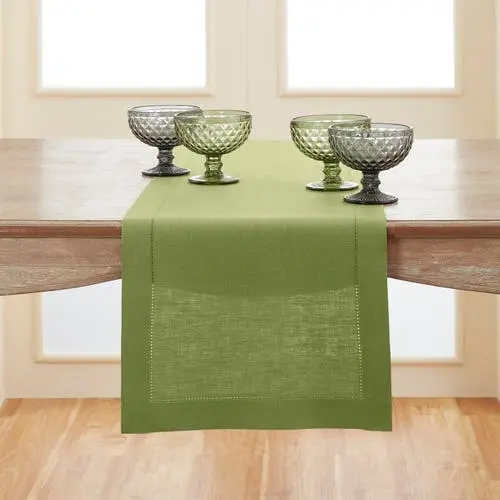 SOLINO HOME Linen Table Runnerclassic Hemstitch - Moss Green