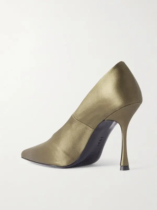 JUDE Kiss Satin Pumps