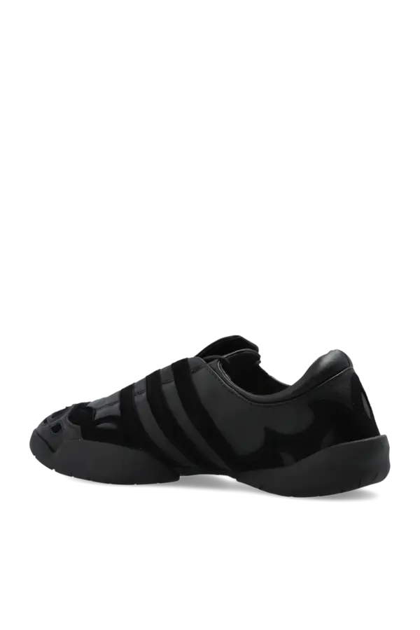 Y3 Regu 2002 Sneakers - Black
