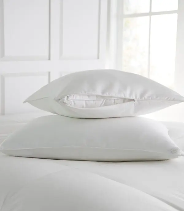 PEACOCK ALLEY Pillow Protectors - White